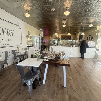 THE SNACKERY BAKESHOP - Updated October 2025 - 281 Photos & 56 Reviews ...