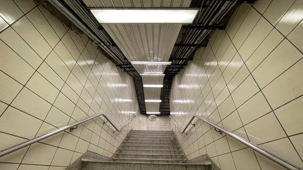 LANSDOWNE SUBWAY STATION - Updated July 2025 - 40 Photos - Bloor and ...