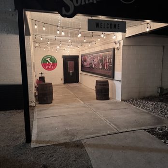 SORRENTO’S ITALIAN JOINT - Updated February 2025 - 208 Photos & 215 ...