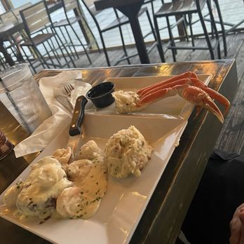 PIER 14 RESTAURANT & LOUNGE - Updated August 2024 - 855 Photos & 956 ...