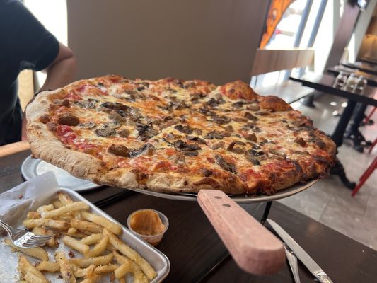 KECHY PIZZA - Updated January 2025 - 35 Photos & 43 Reviews - 207 E ...