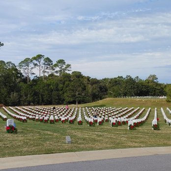 FORT BARRANCAS NATIONAL CEMETERY - Updated August 2025 - 11 Photos ...