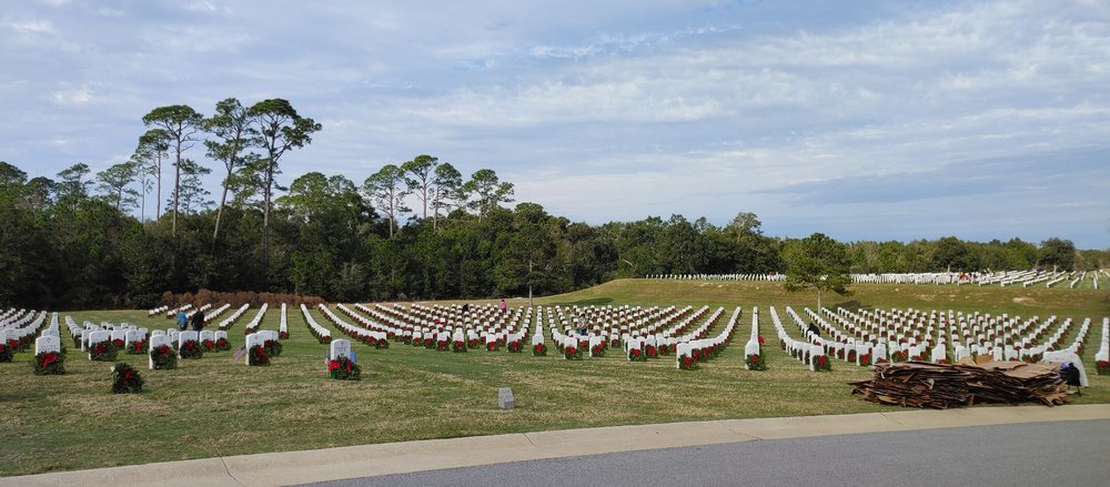 FORT BARRANCAS NATIONAL CEMETERY - Updated August 2025 - 11 Photos ...