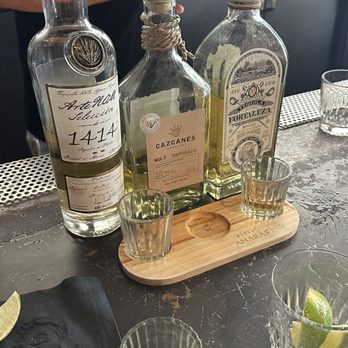 DUSK BAR - Updated December 2024 - 118 Photos & 51 Reviews - 524 State ...