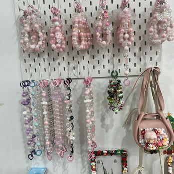 MONSTER DIY STUDIO - Updated December 2025 - 157 Photos & 44 Reviews ...