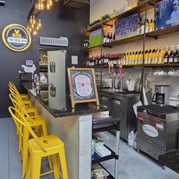 THE LOCAL HEN - Updated October 2025 - 99 Photos & 53 Reviews - 888 ...