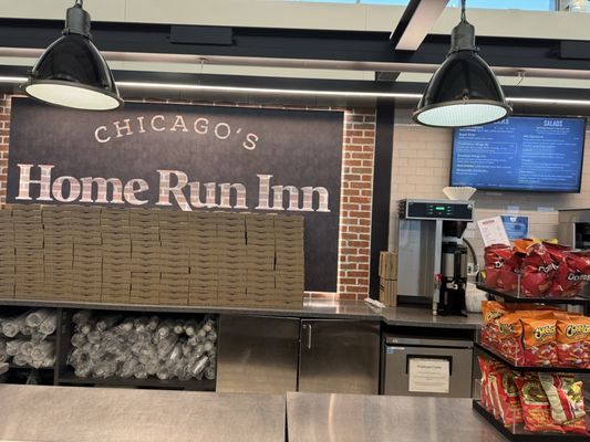 HOME RUN INN PIZZA - Updated January 2026 - 136 Photos & 268 Reviews ...