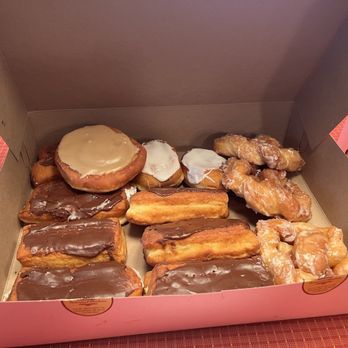 JOHAN’S PASTRIES - Updated August 2025 - 102 Photos & 97 Reviews - 565 ...