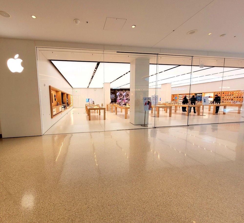 APPLE BEVERLY CENTER - Updated March 2026 - 81 Photos & 370 Reviews ...