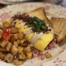 LITTLE HEN - Updated December 2025 - 2911 Photos & 1144 Reviews - 3451 ...