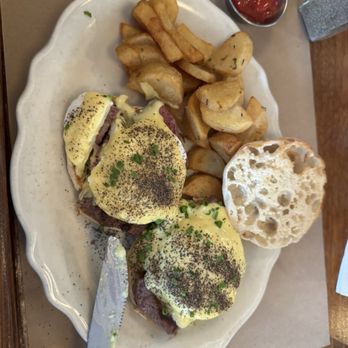 THE HAMILTON INN - Updated October 2025 - 908 Photos & 858 Reviews ...