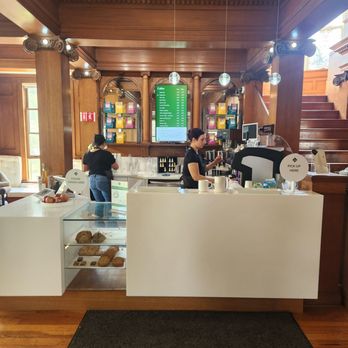 THE QUARTERS COFFEE HOUSE - Updated November 2024 - 310 Photos & 115 ...