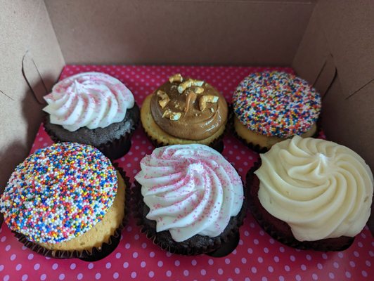 SMALLCAKES - Updated December 2025 - 138 Photos & 62 Reviews - 8865 Stanford Blvd, Columbia ...