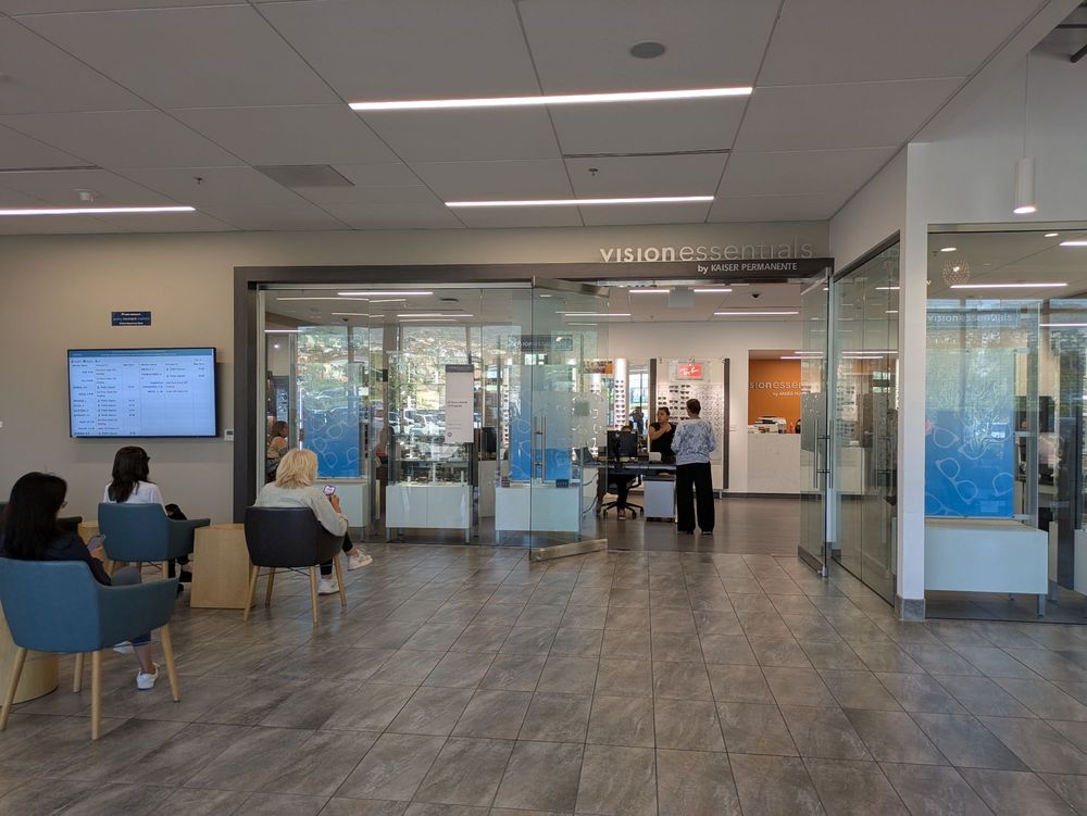 KAISER PERMANENTE PORTER RANCH MEDICAL OFFICES - Updated May 2025 - 70 ...