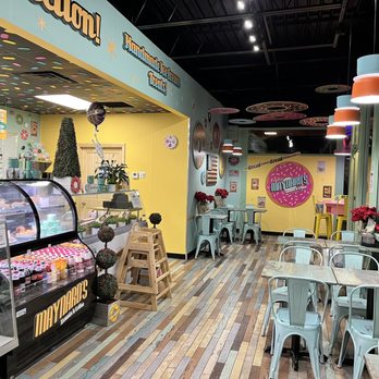 MAYNARD’S DONUTS & COFFEE - Updated October 2025 - 176 Photos & 144 ...