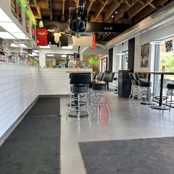 VITTA PIZZA CENTRAL ENTRANCE - Updated January 2026 - 92 Photos & 17 ...