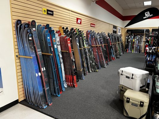 SKI PRO RENO - Updated October 2025 - 63 Photos & 41 Reviews - 6407 S ...