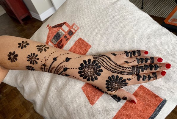 NAAZ’S HENNA - Updated December 2025 - 255 Glenlake Ave, Toronto ...