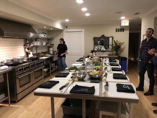 THE SOCIAL TABLE - 108 Photos & 65 Reviews - 819 W Armitage Ave ...