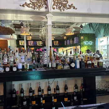 SEA SALT - Updated December 2025 - 418 Photos & 229 Reviews - 1801 ...