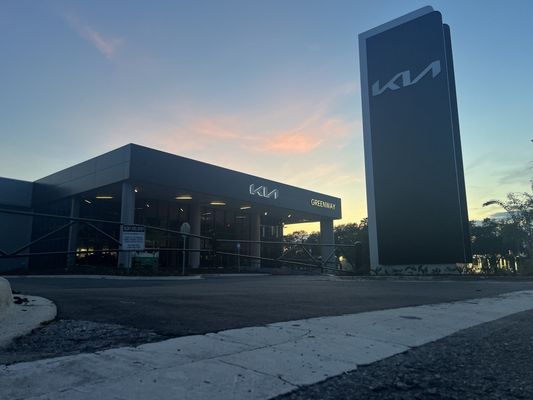 GREENWAY KIA AT THE AVENUES - Updated December 2025 - 23 Reviews ...