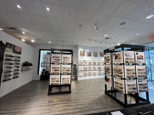 INSPIRATION CO AT CORAL SQUARE MALL - Updated October 2024 - 21 Photos ...