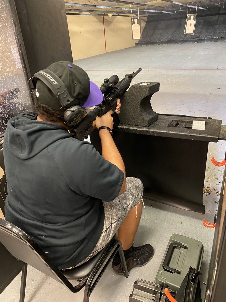 GUN WORLD OF SOUTH FLORIDA - 51 Photos & 152 Reviews - 1700 S Powerline ...