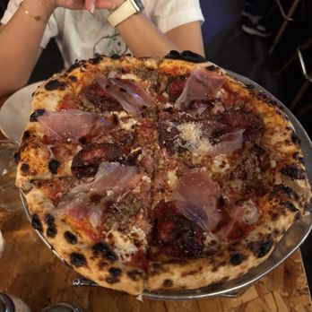 B SIDE PIZZA & WINE BAR - Updated August 2025 - 1101 Photos & 1384 ...