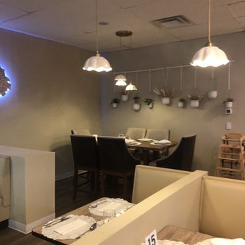 HANNAH’S BAR & GRILL - Updated March 2025 - 35 Photos & 19 Reviews ...