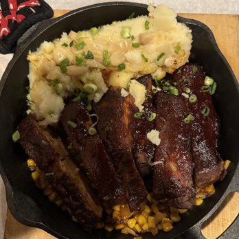 CAST IRON CHEF CHOP HOUSE & OYSTER BAR - Updated December 2024 - 785 ...