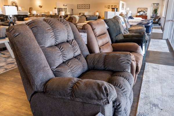 THE HOME ZONE - Updated December 2025 - 40 Photos - 3225 50th St ...