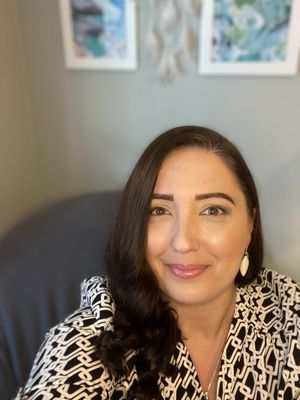 MEDIUM COURTNEY DAWSON - Updated December 2025 - 11 Photos - Langley ...