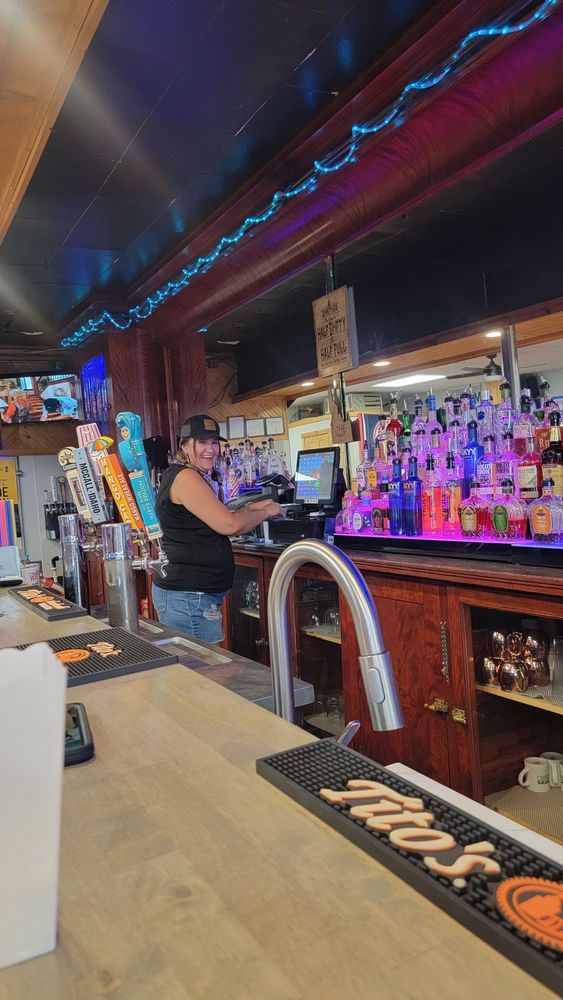 THE DRAFT SPORTS PUB - Updated November 2025 - 218 SW 3rd St, Fruitland ...