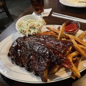 THE 528 TAVERN - 29 Reviews - 111 N Lake St, Madison, Ohio - American ...