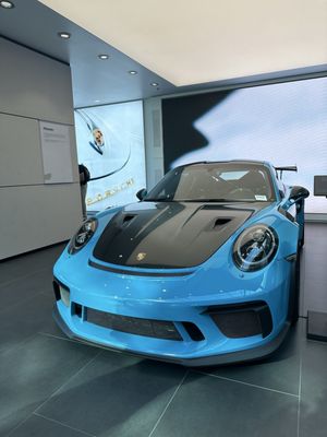 PORSCHE SEATTLE NORTH - Updated December 2025 - 19 Photos & 16 Reviews ...