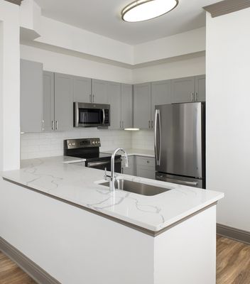 STATE THOMAS RAVELLO - DALLAS - Updated December 2025 - 87 Photos & 83 ...