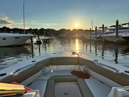 CHELO’S WATERFRONT BAR & GRILLE - Updated October 2025 - 294 Photos ...