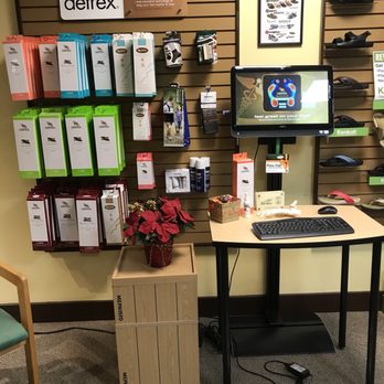 HAPPY FEET PLUS - Updated April 2025 - 52 Photos & 25 Reviews - 1453 ...