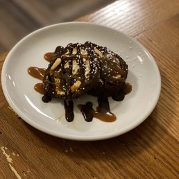 LEOGRETA - Updated August 2024 - 441 Photos & 255 Reviews - 301 W Main ...