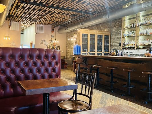 TRINITY STREET - Updated December 2025 - 162 Photos & 168 Reviews - 110 ...