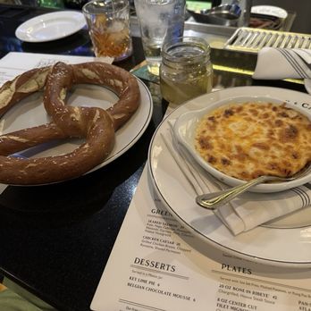 THE CAPITAL BURGER - Updated May 2025 - 304 Photos & 180 Reviews ...