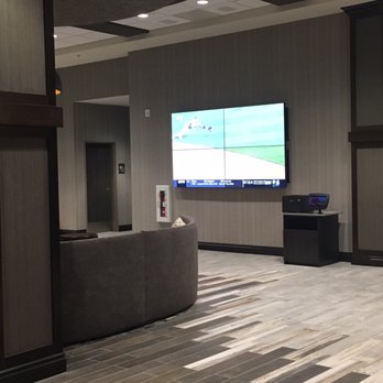 HAMPTON INN & SUITES KANSAS CITY DOWNTOWN CROSSROADS - Updated ...