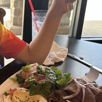 CAFE PETRA GREEK AND LEBANESE RESTAURANT - Updated June 2024 - 52 ...