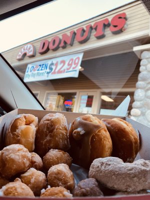 SESAME DONUTS - Updated September 2025 - 472 Photos & 808 Reviews ...