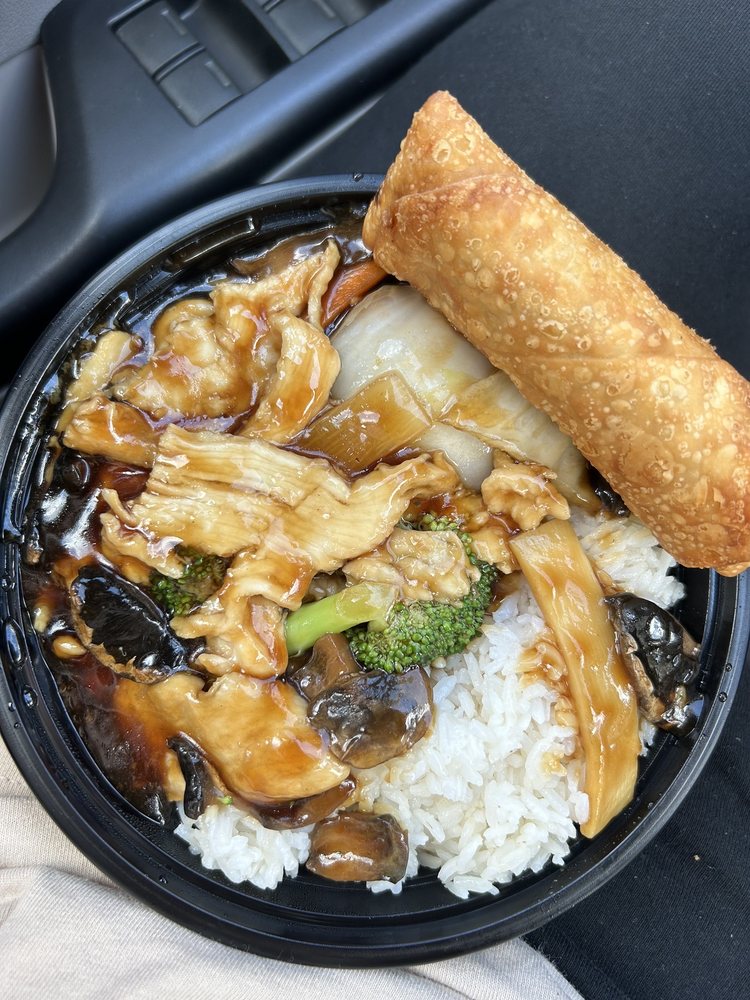 SENTOSA RESTAURANT - Updated October 2025 - 32 Photos & 89 Reviews ...