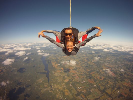 SKYDIVE PHILADELPHIA - 57 Photos & 93 Reviews - 1300 School House Rd ...