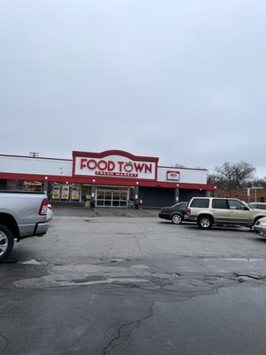FOOD TOWN FRESH MARKET OF TOLEDO - Updated January 2026 - 17 Photos ...