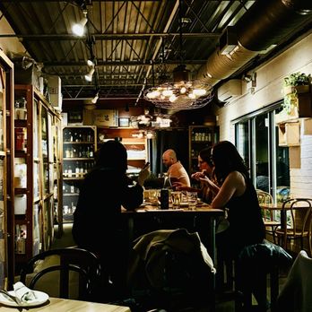 MOTT ST - Updated July 2024 - 1863 Photos & 1028 Reviews - 1401 N ...