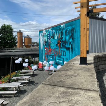 GRUFF BREWING - Updated July 2024 - 84 Photos & 73 Reviews - 104 E ...