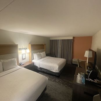 DOUBLETREE BY HILTON FORT WORTH SOUTH HOTEL & CONFERENCE CENTER ...